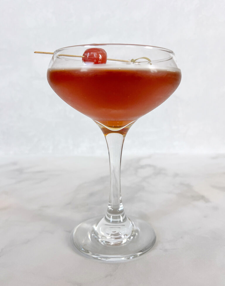Classic Manhattan Cocktail Recipe - The Urben Life