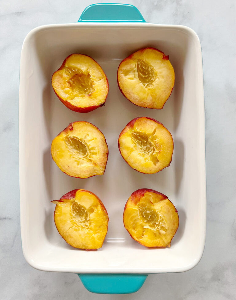 Easy Baked Peaches with Oat Crumble Topping - The Urben Life